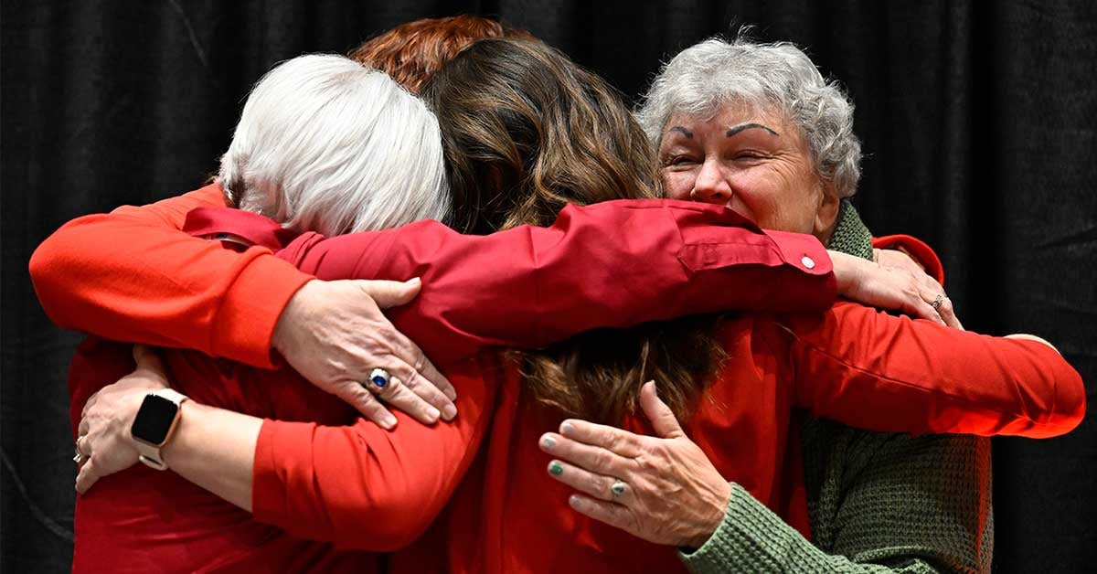 Female CDL Holders: We ‘Salute’ You!